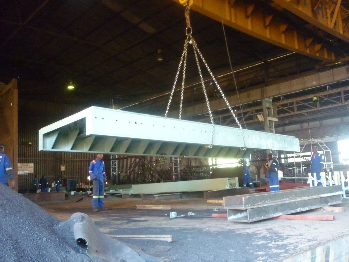 Manufactures Medium to Heavy Structural Steel for Various Industries